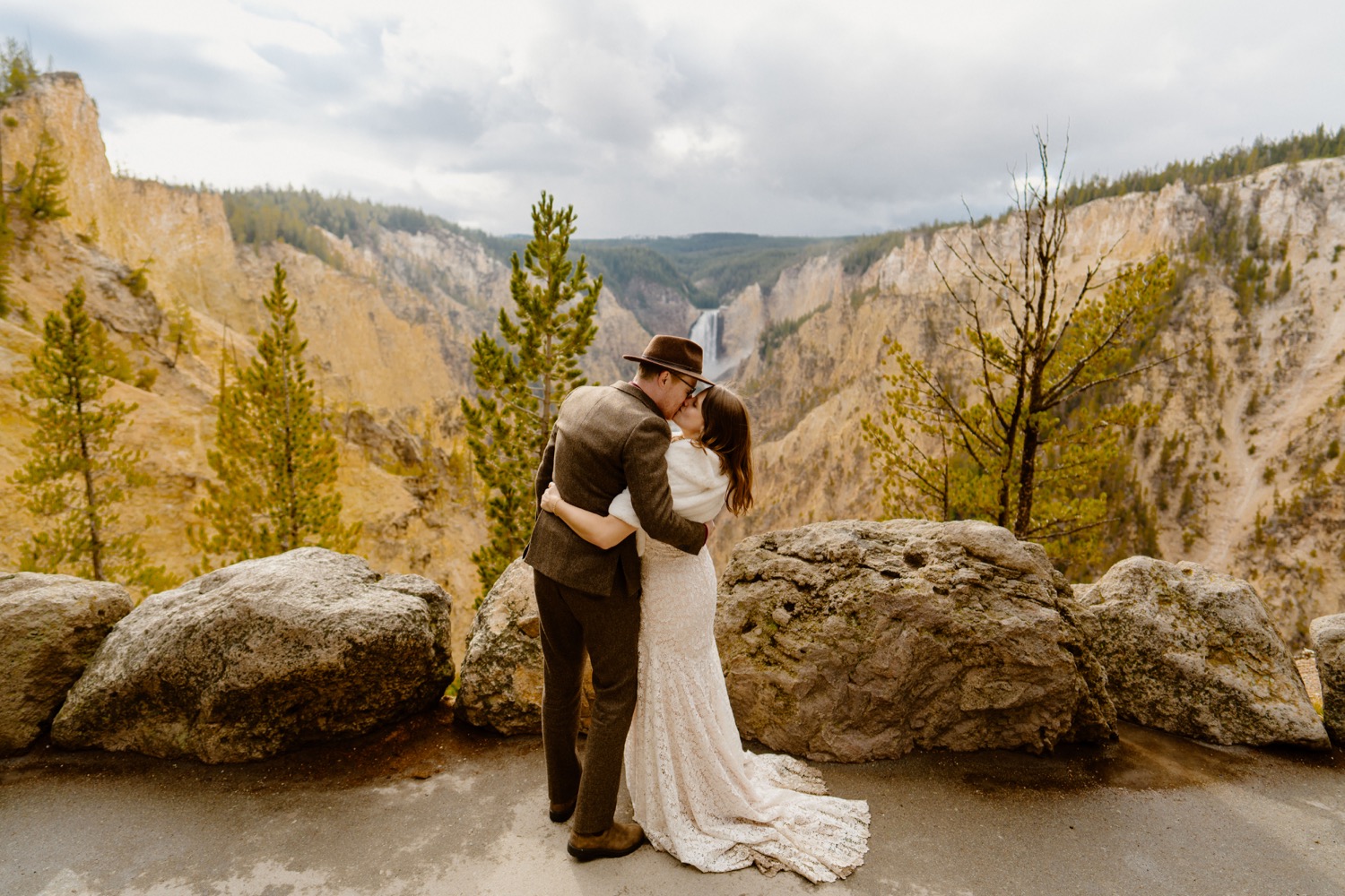 The Pros and Cons of a Yellowstone National Park Wedding ...